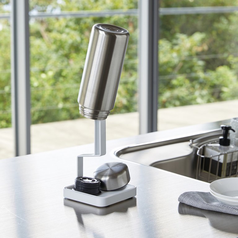 Yamazaki Flaschen-Halter Tower in weiss kaufen